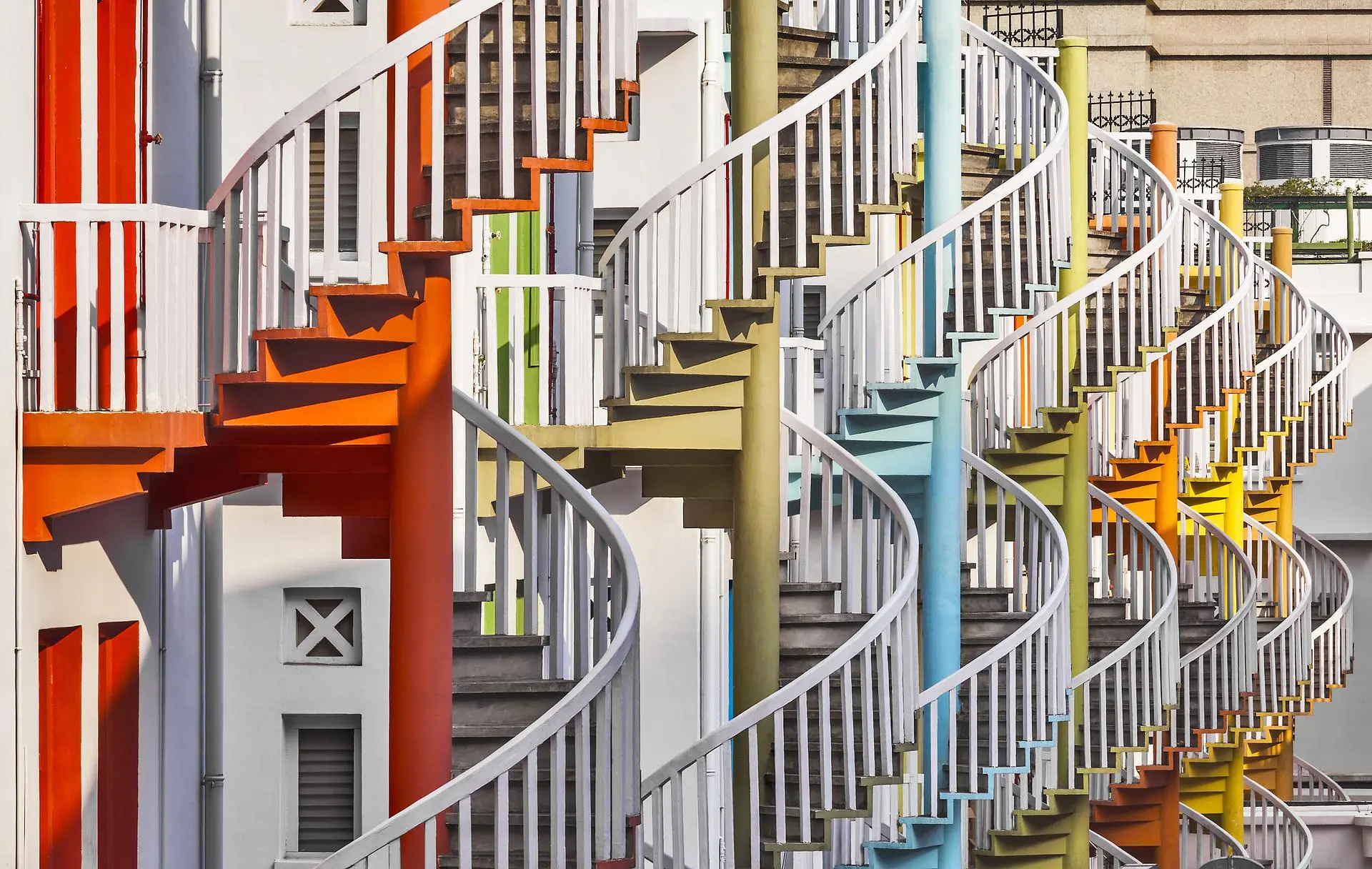 Vibrant Spiral Staircases Building Colours, Back Alley of Bugis Street ...