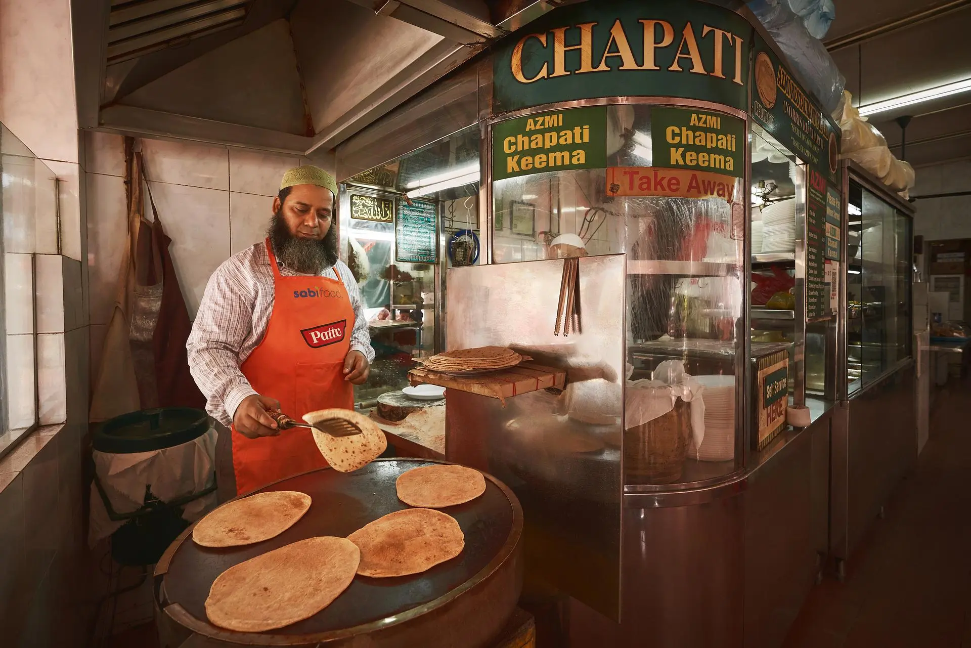 Chef Cooking Flat Surface Chapati, Azmi Restaurant (Norris Rd CHAPATI ...